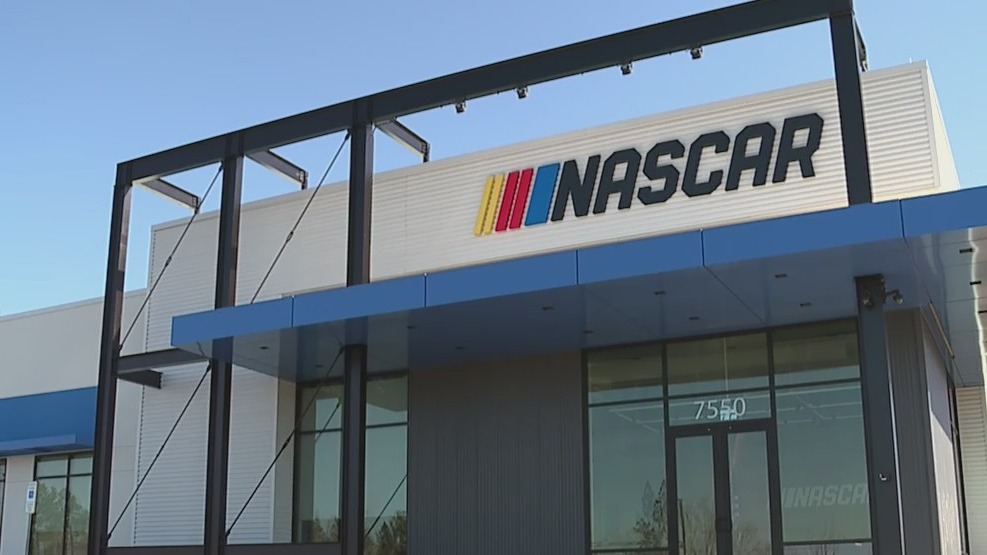 Take a look inside NASCAR Productions new facility! – WBTW
