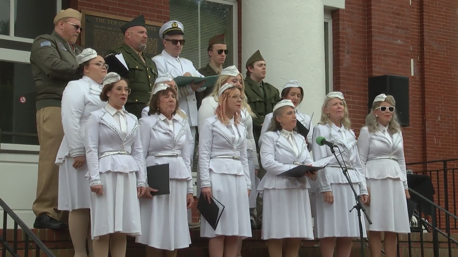 Jonesborough community pays tribute during Memorial Day celebration ...