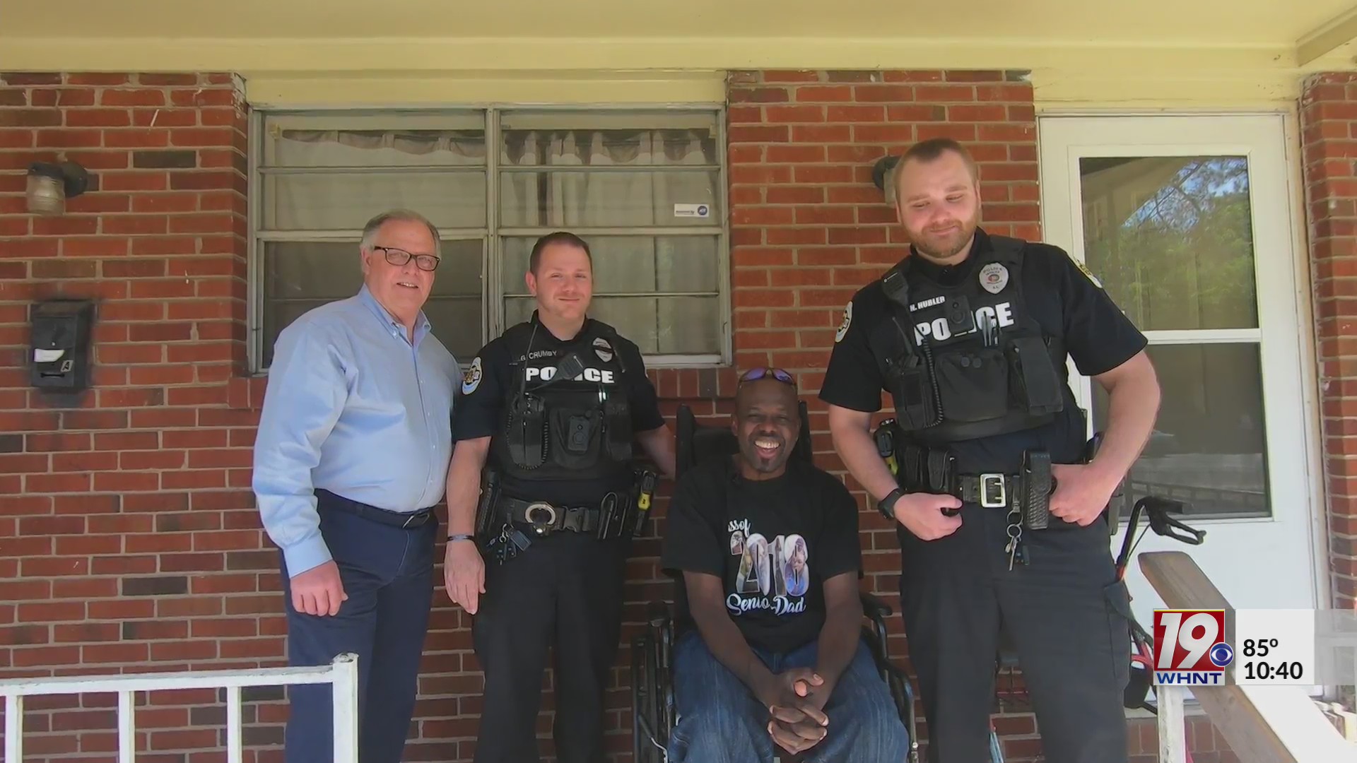 The Story with Jerry Hayes: HPD Officers Help Man Get Home – WHNT.com