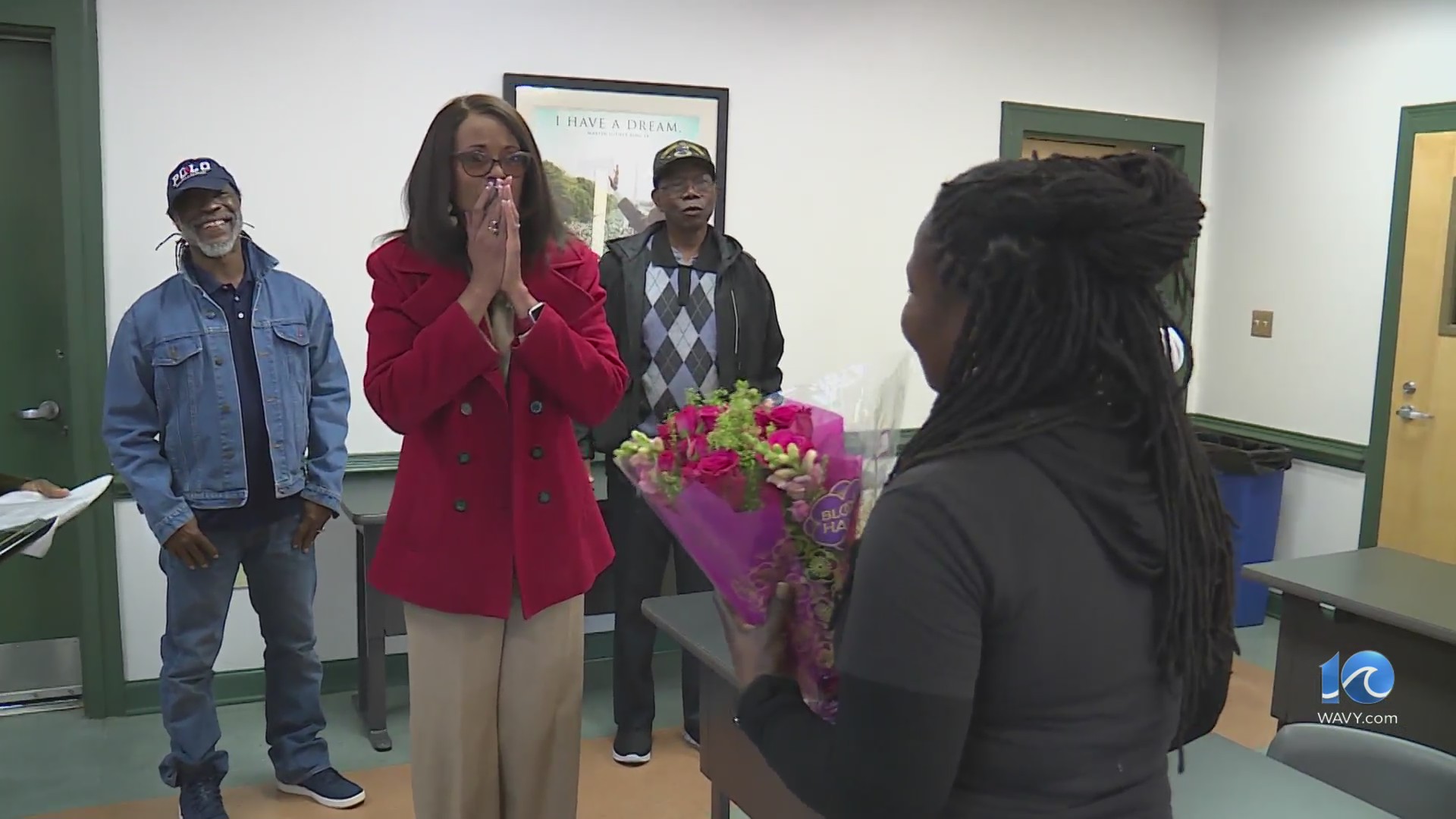 Regina Mobley honored with local community service award – WAVY.com
