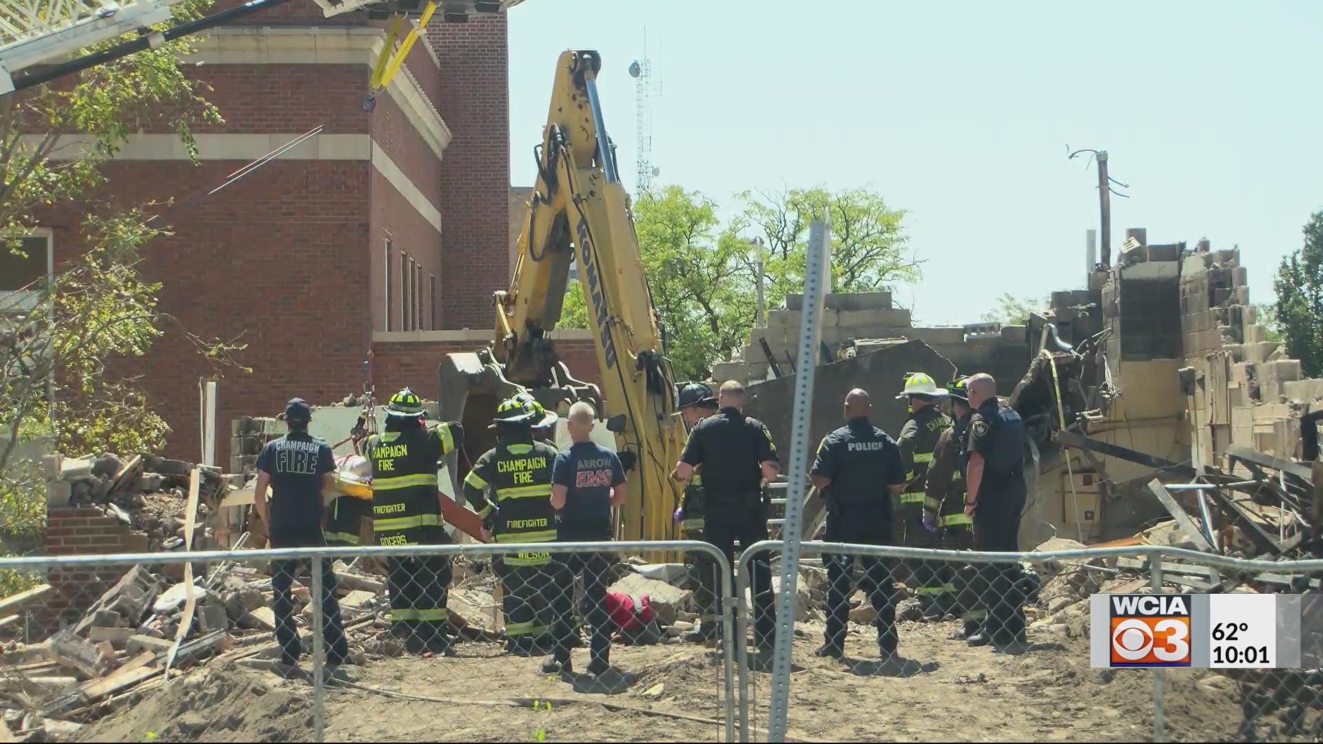 Two rescued after Champaign building collapses during demolition – WCIA.com Two rescued after Champaign building collapses during demolition – WCIA.com