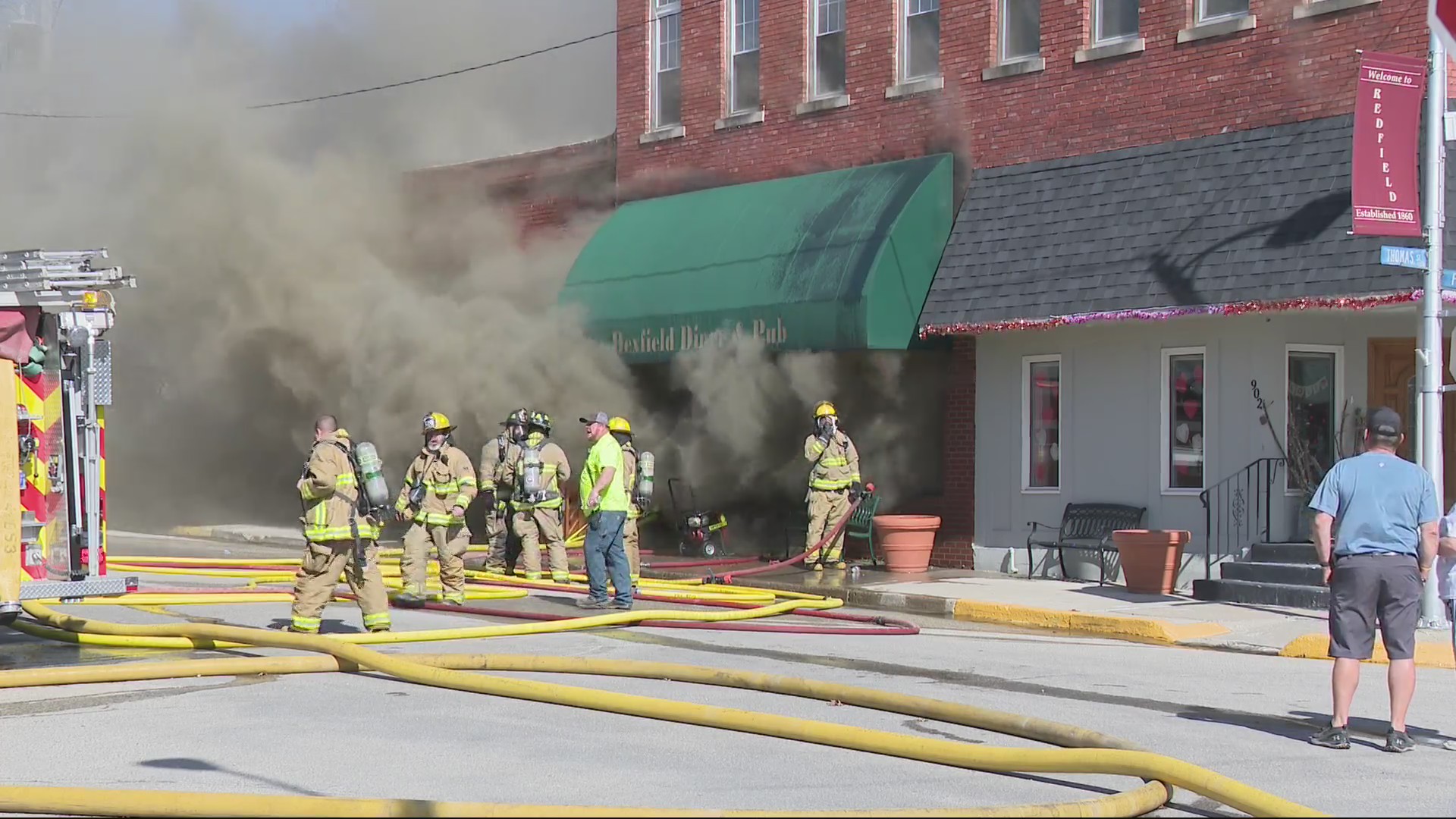 Downtown Redfield building gutted by fire – who13.com