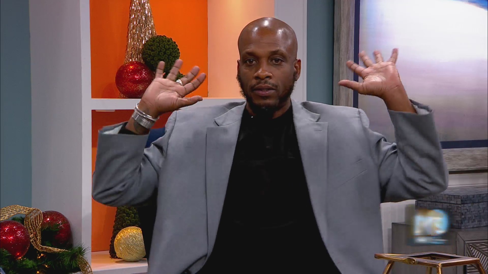 Comedian Ali Siddiq – WAVY.com