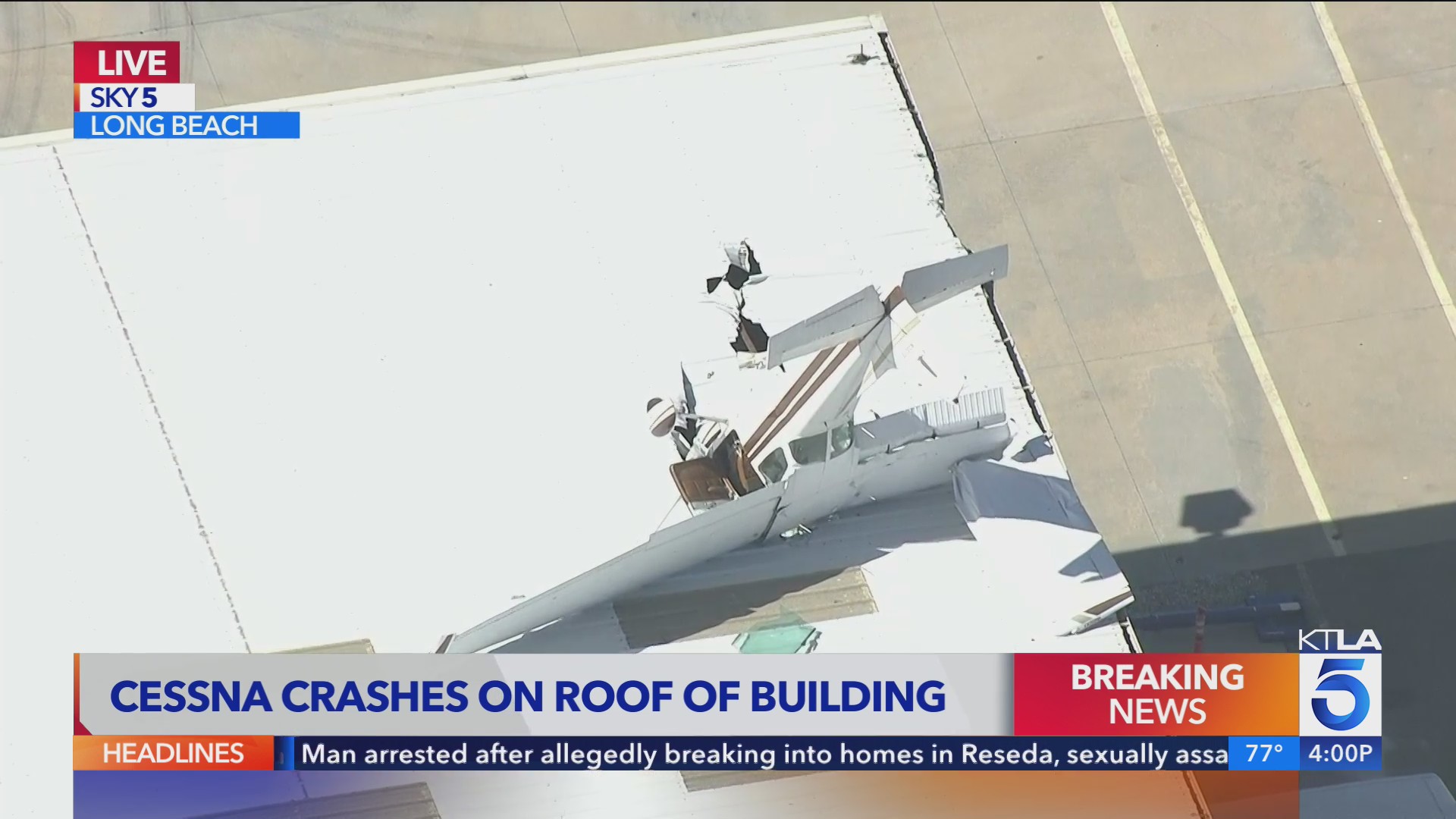 Plane crashes into hangar at Long Beach Airport – KTLA