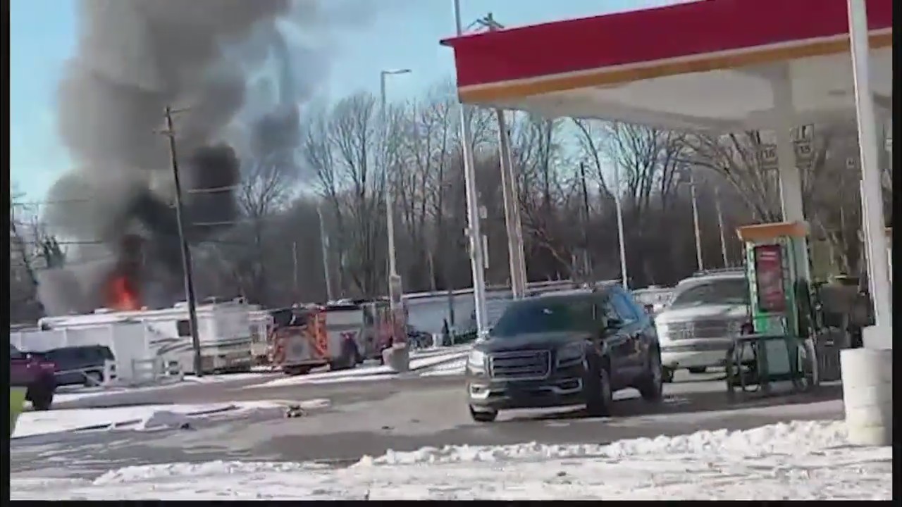 Pets pass away in fully involved trailer fire in Henderson – Eyewitness ...