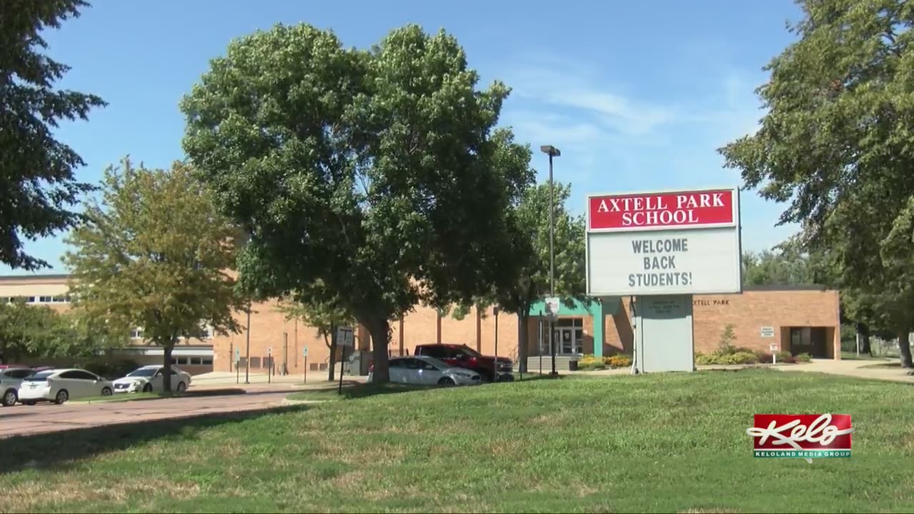 School district revises new dress code for Axtell Park School ...