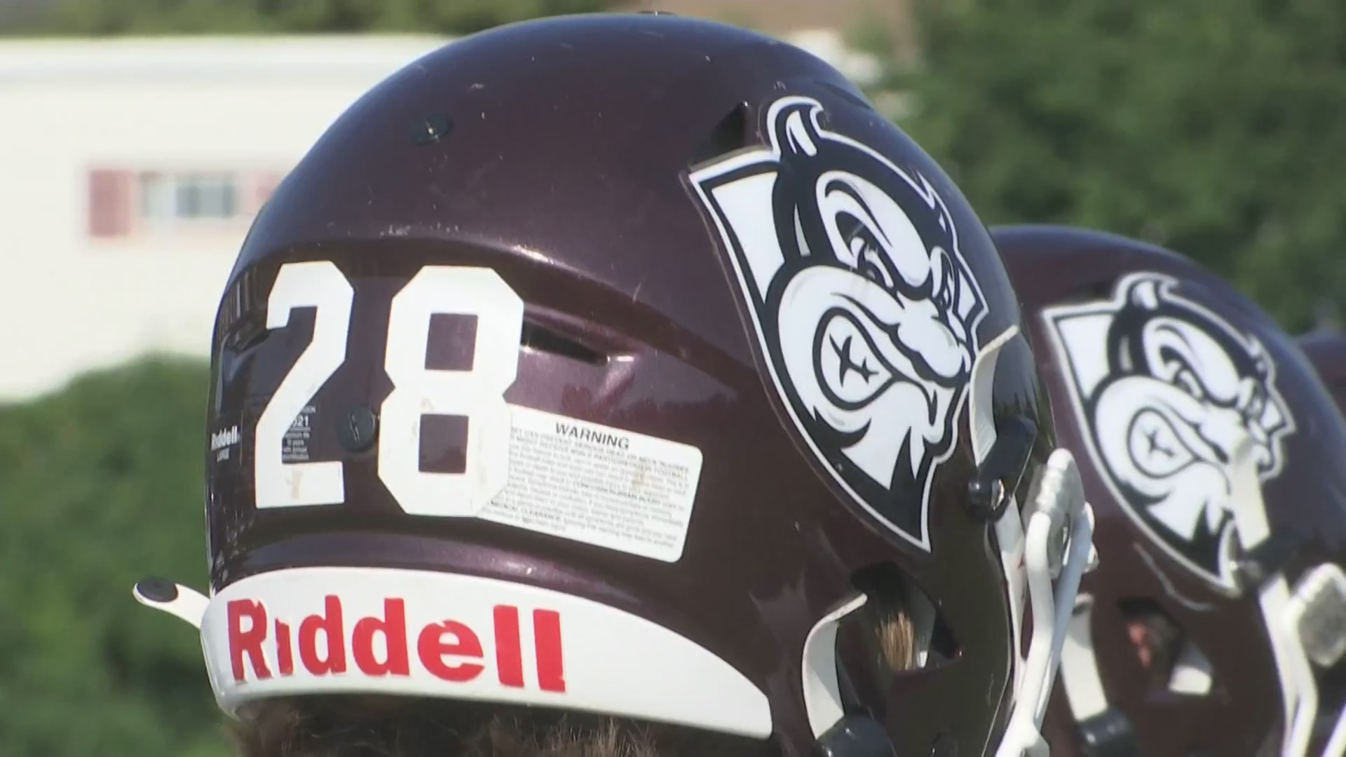 Football: Bismarck Demons Leaning on the Young Guys – KX NEWS