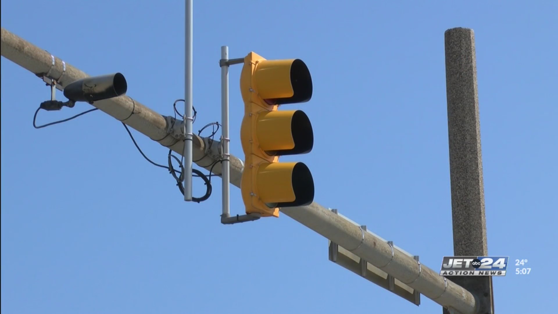 PennDOT crews working on 12th Street light timings – WJET/WFXP/YourErie.com
