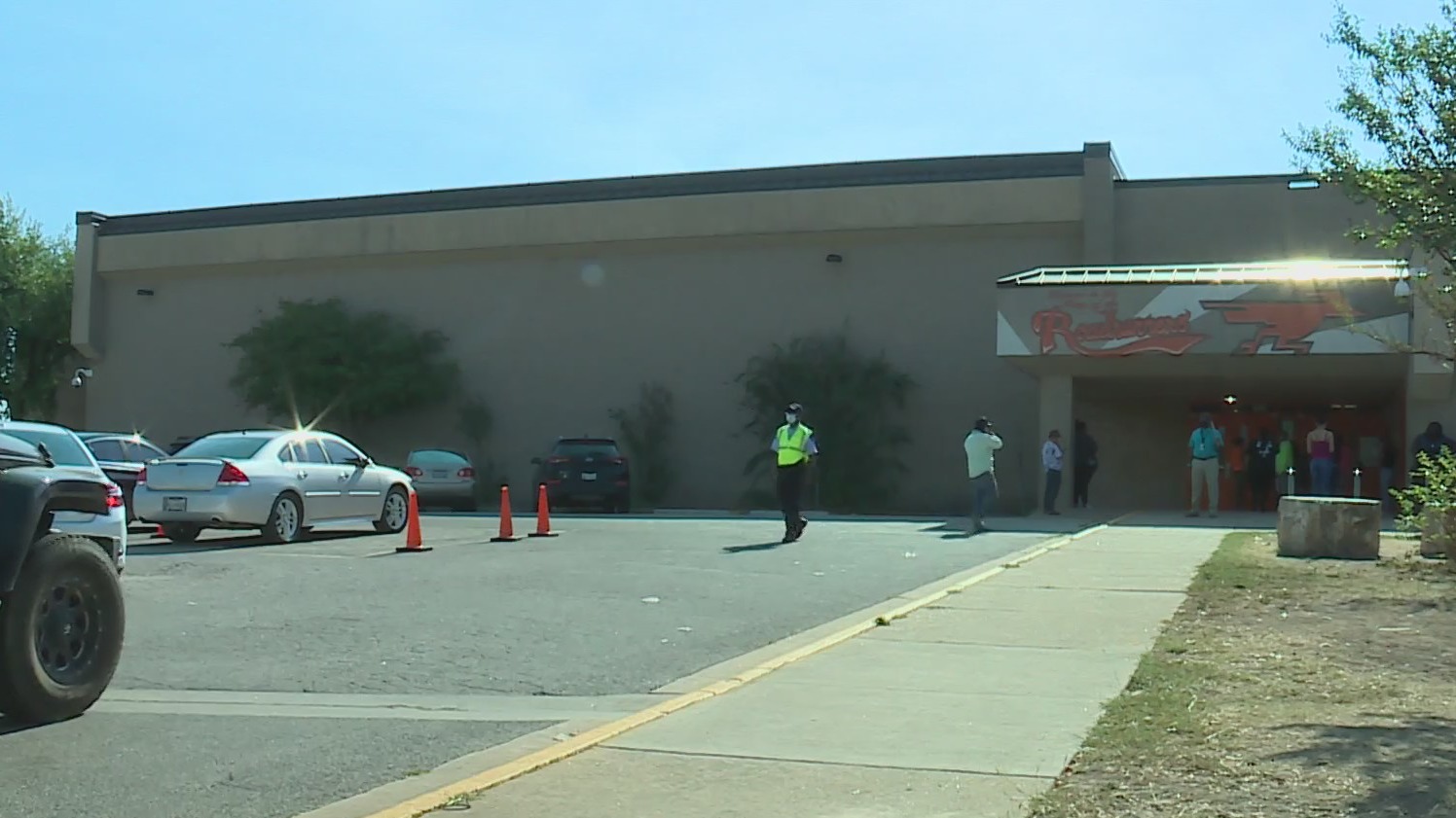 Parents say rodent to blame for power outage at Dobie Middle School ...