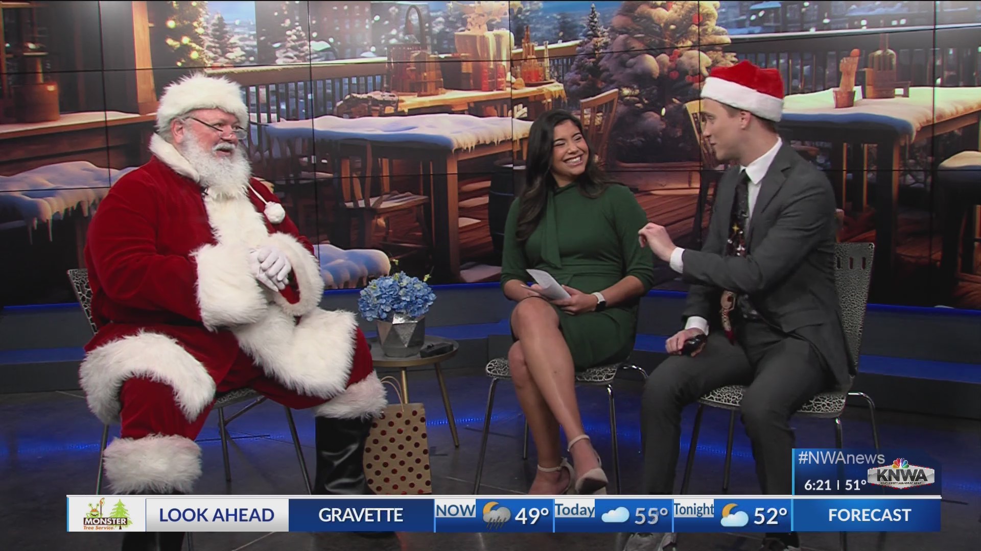 KNWA Today: Santa Claus pays early visit to the studio! – KNWA FOX24