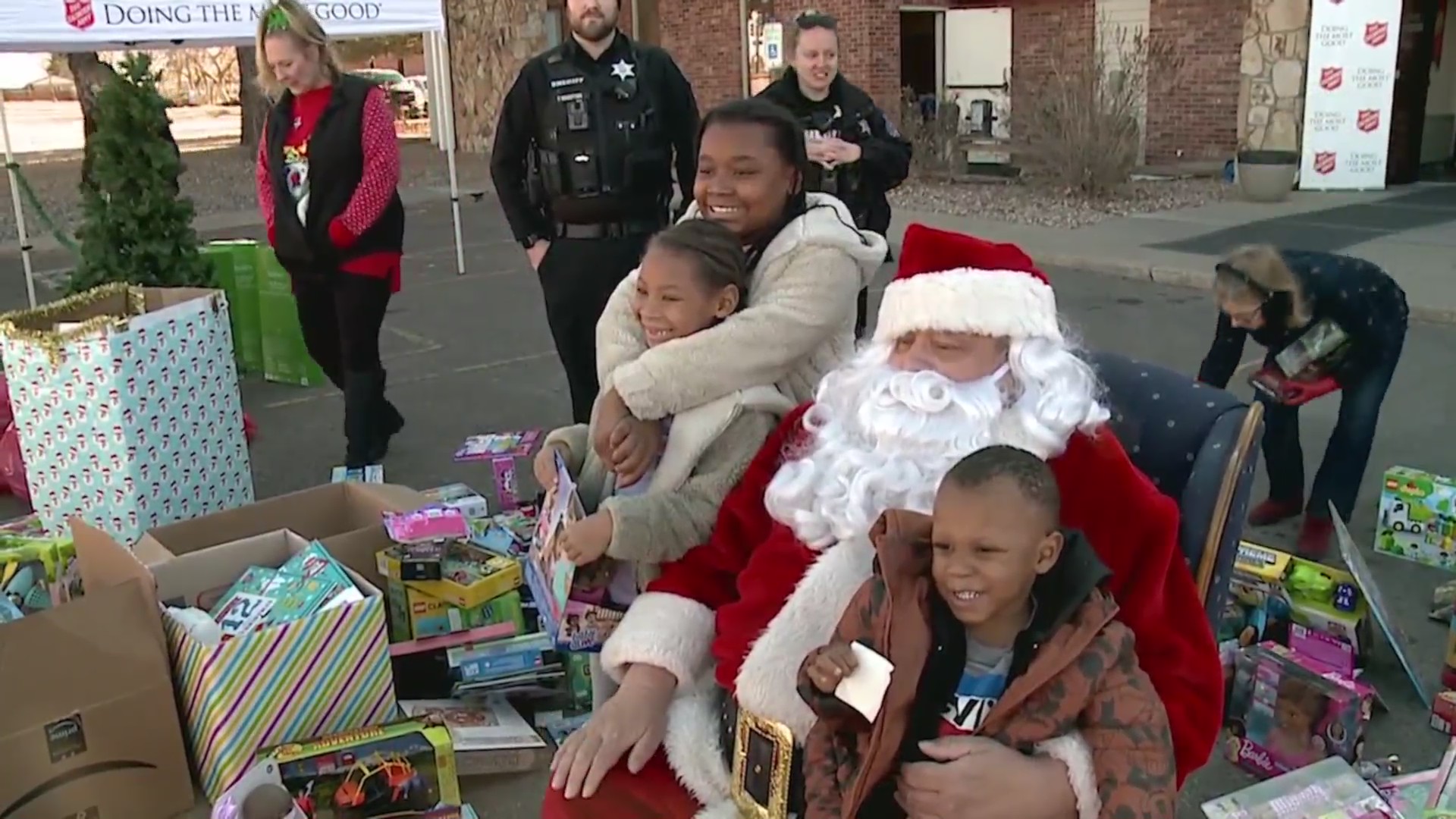 Time almost up to donate to the toy drive – FOX31 Denver