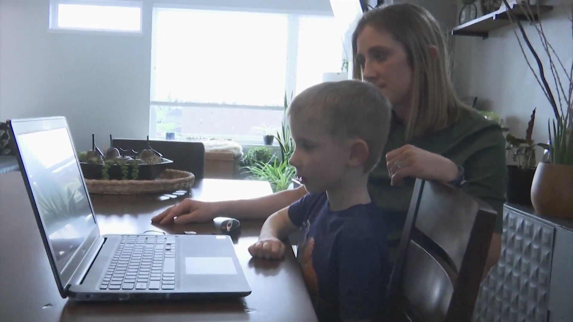 Teacher mom shares prekindergarten program benefit – KX NEWS