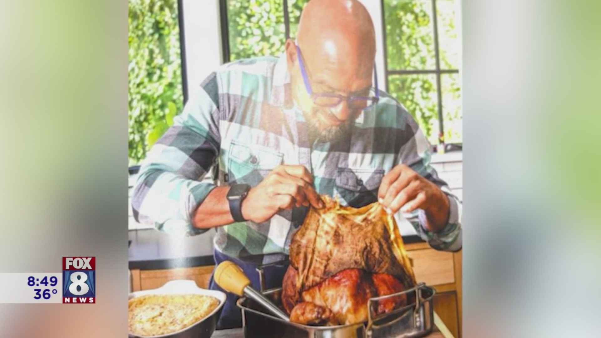 Turkey tips in time for Thanksgiving from celebrity chef Michael Symon ...