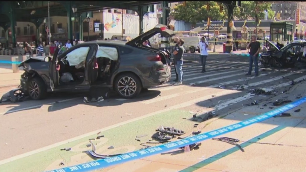 Woman dead in Bronx crash near Yankees Stadium – PIX11