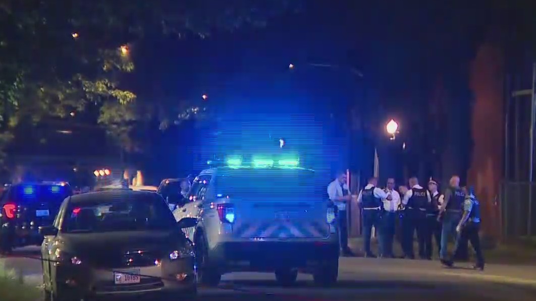 Off-duty Chicago police officer shot on city’s Near West Side – WGN-TV