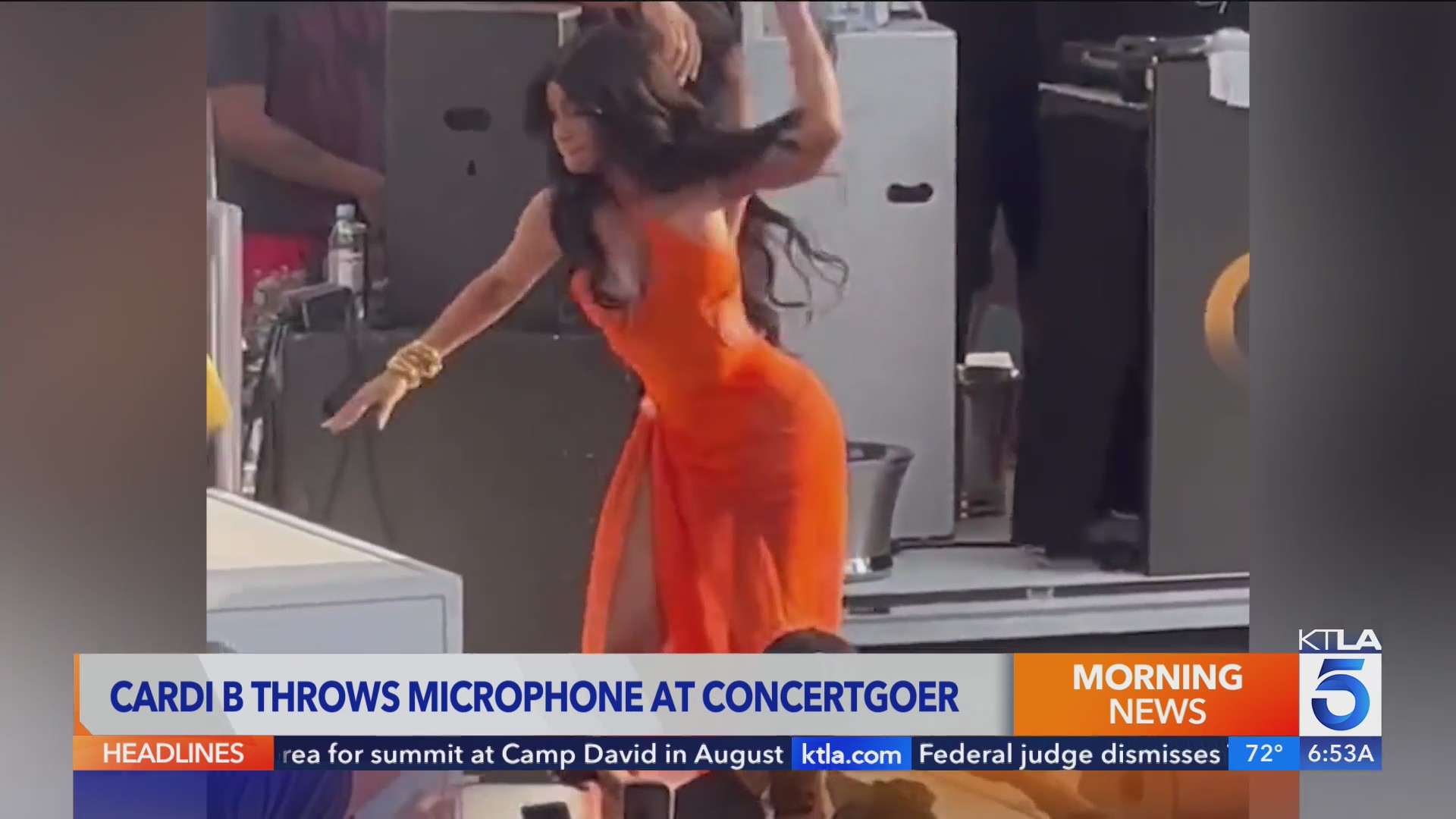 Cardi B throws microphone at concertgoer – KTLA
