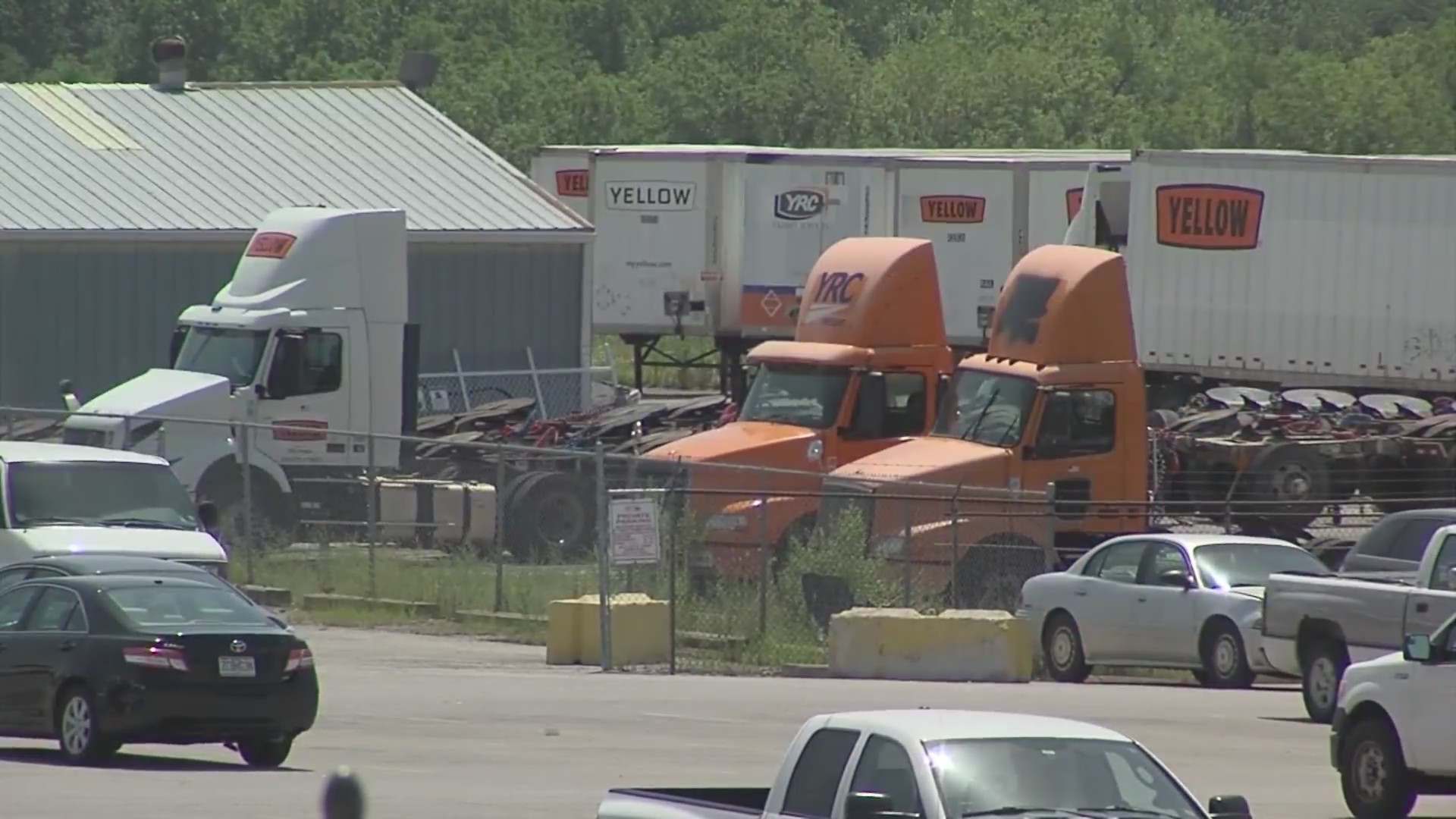 Yellow Freight begins layoffs in Kansas City before bankruptcy – FOX 4 ...