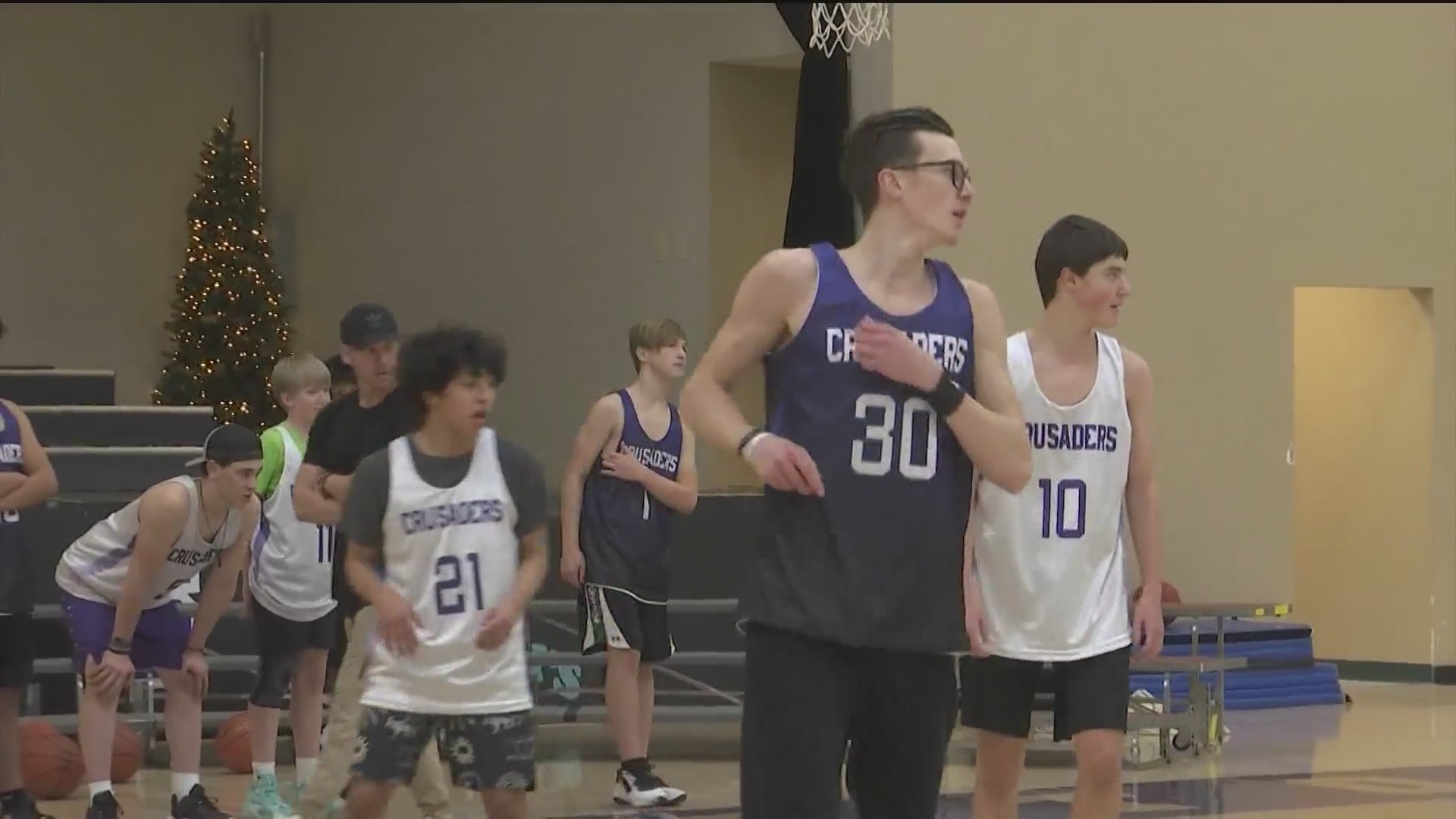 Basketball: Kai Thomas Emerging as a Top Player in the State – KX NEWS