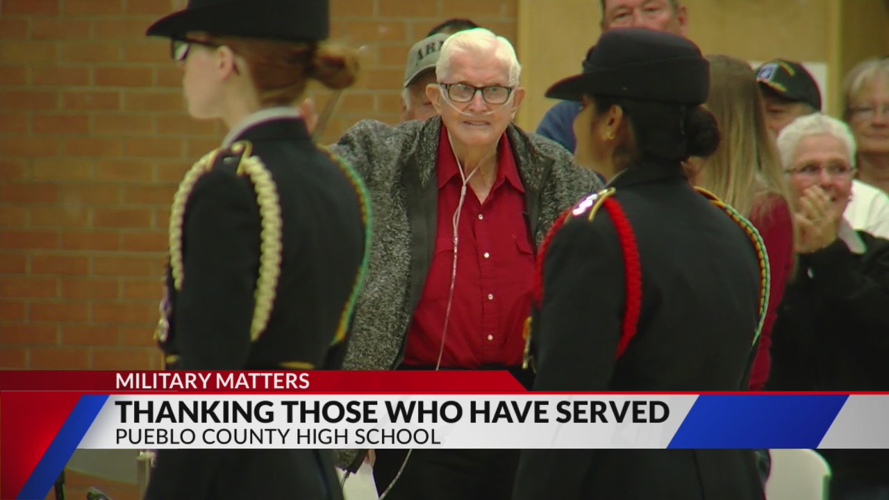 “Never had anything like this”: standing ovation for WWII veteran at ...