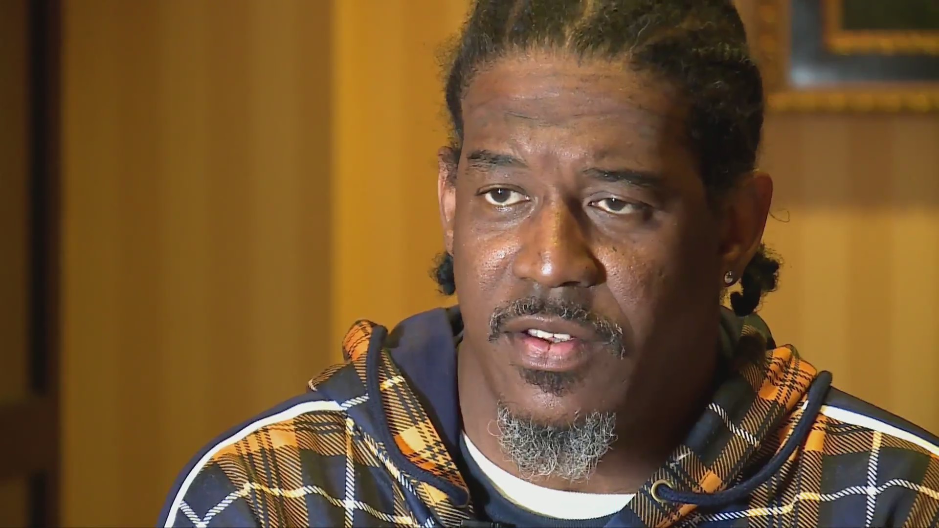 Murder suspect on house arrest says system has set him up to fail – FOX 2