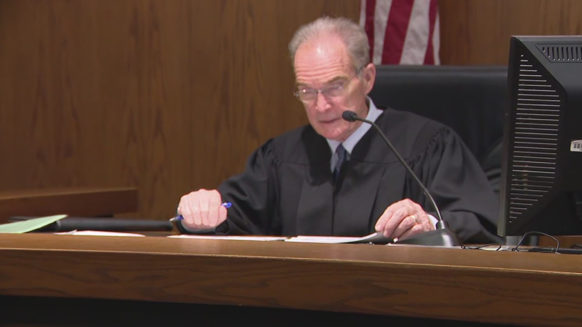 Judge increases bond for mom, son that had guns at justice center – Fox ...