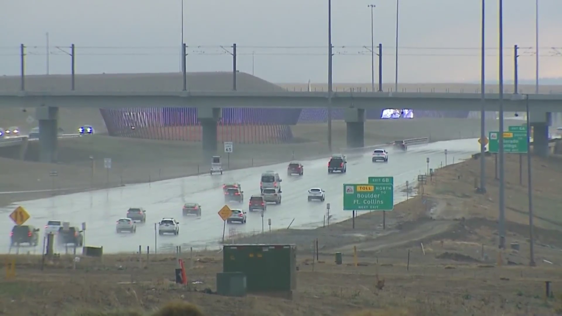 Weather causes flight diversions, delays – FOX31 Denver