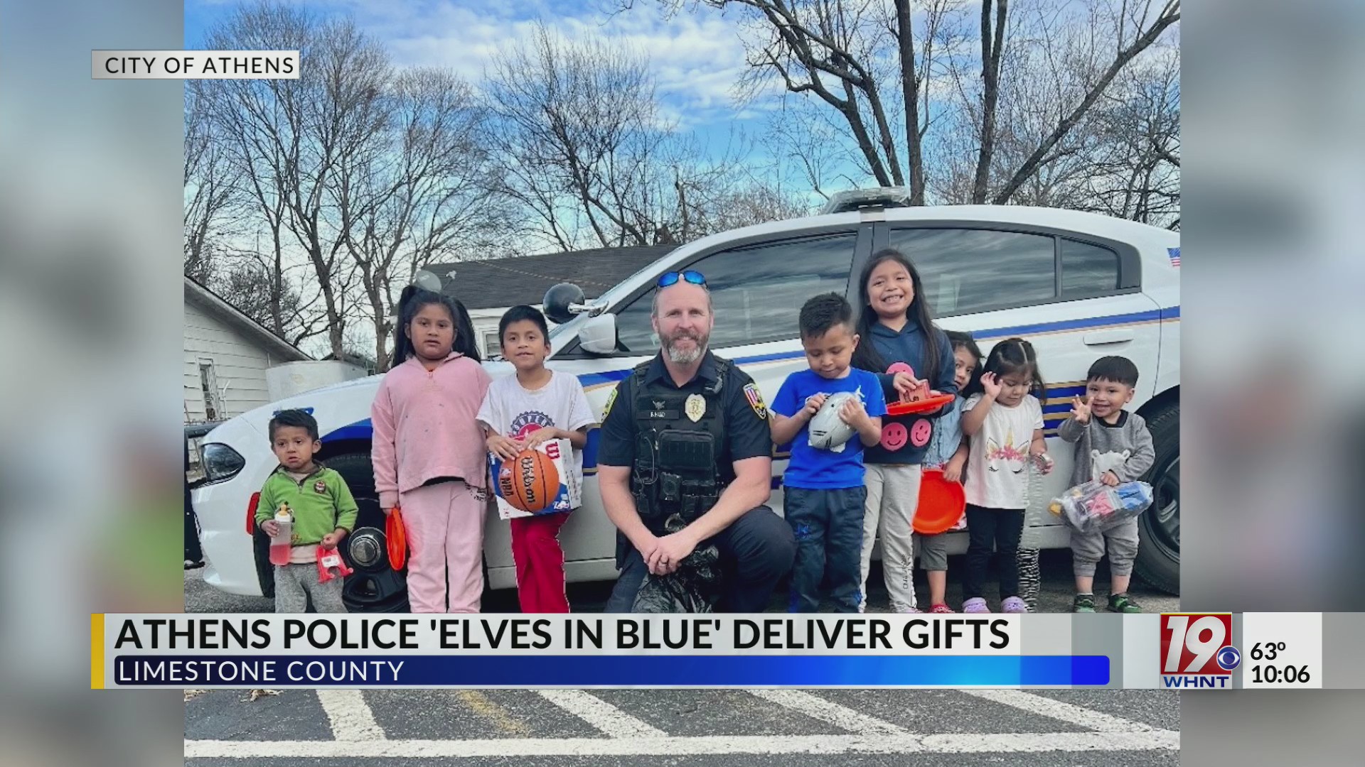 Athens Police ‘ Elves in Blue’ Deliver Gifts | Dec. 24, 2023 | News 19 ...