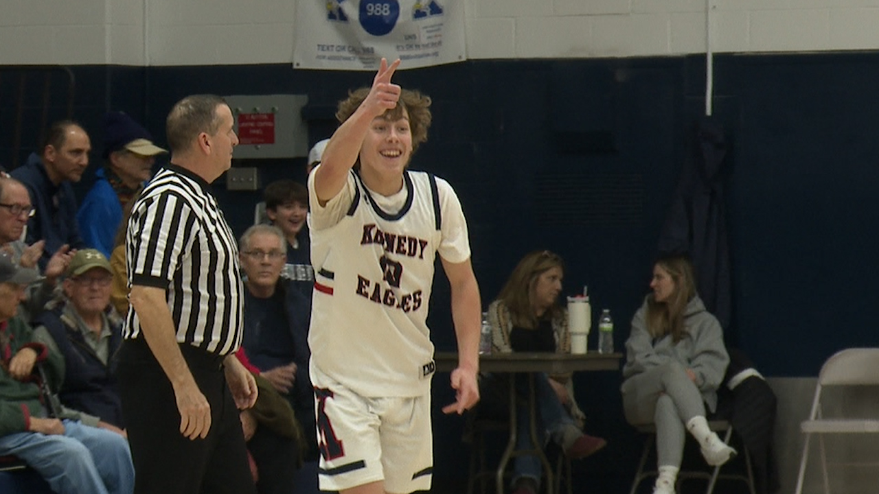 Warren JFK takes command, downs Campbell – WKBN.com