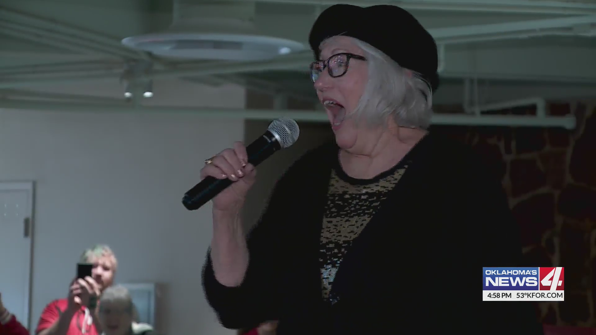 OKC sing-a-long celebrates christmas hippo tune – KFOR.com Oklahoma City