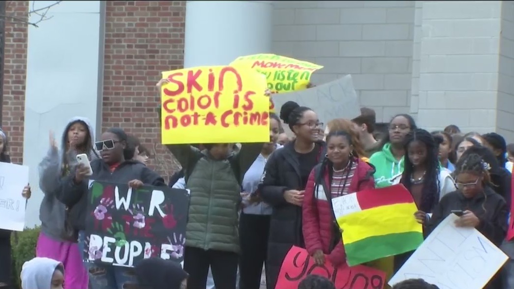 Bexley student organizes protest response to racist image – NBC4 WCMH-TV
