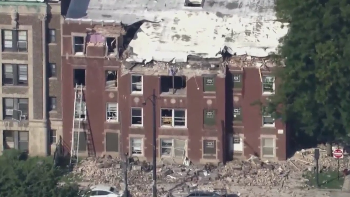 Multiple injuries reported in Chicago building explosion | Rush Hour ...