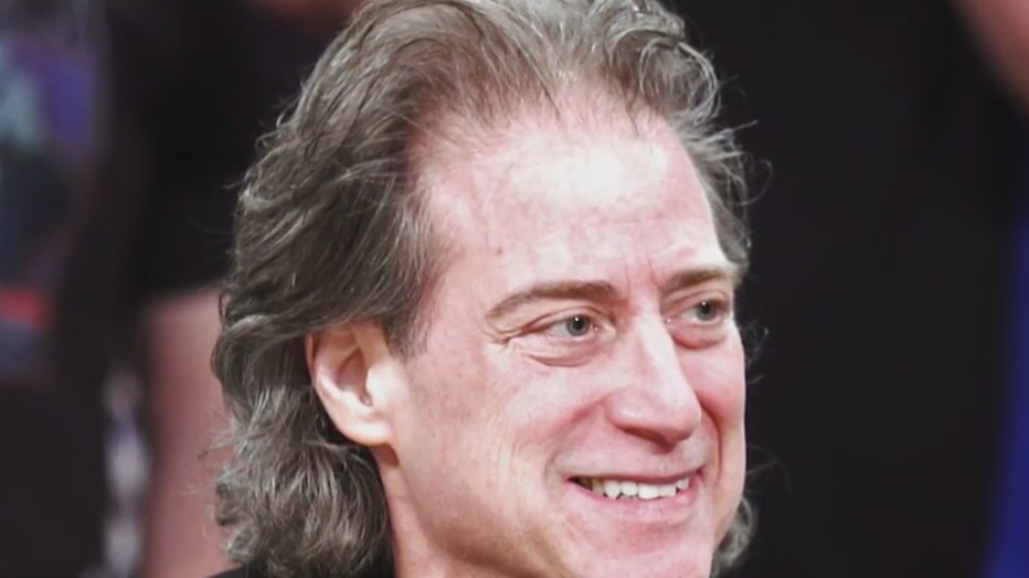 Richard Lewis, ‘Curb Your Enthusiasm’ star, dies at 76 – PIX11