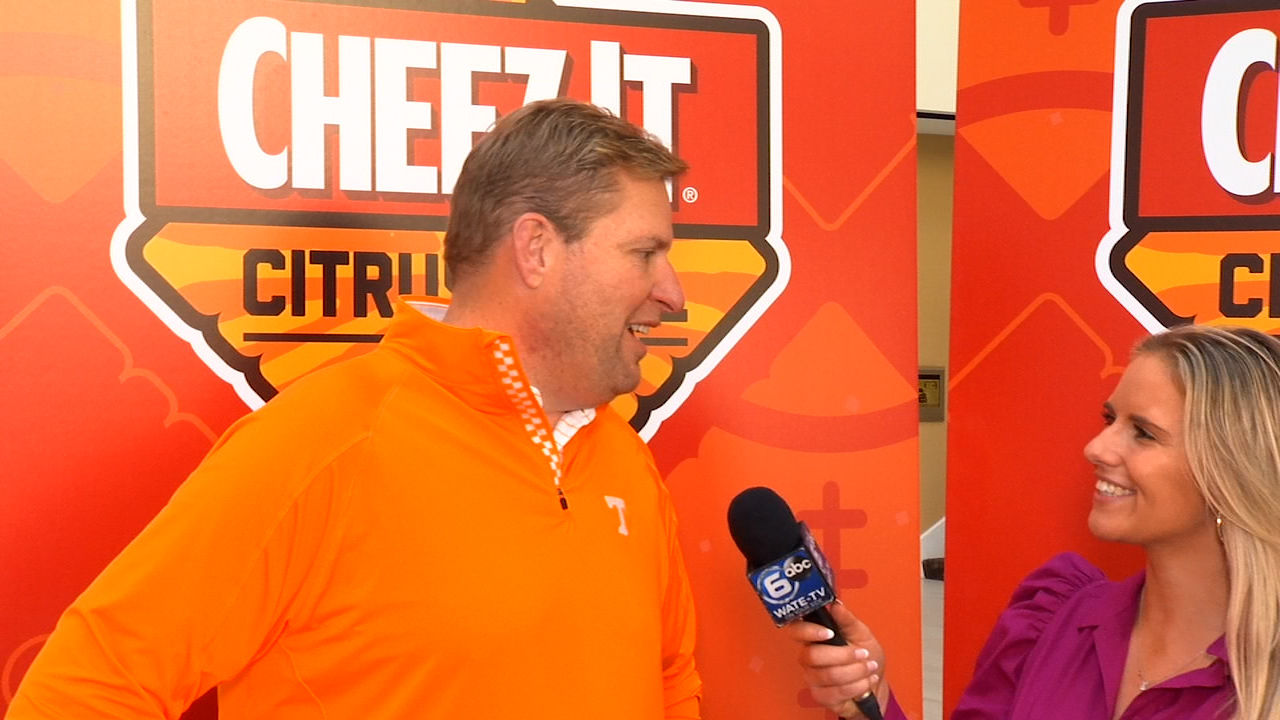 One-on-one with Brad Lampley, dad of Tennessee offensive lineman, Brad ...