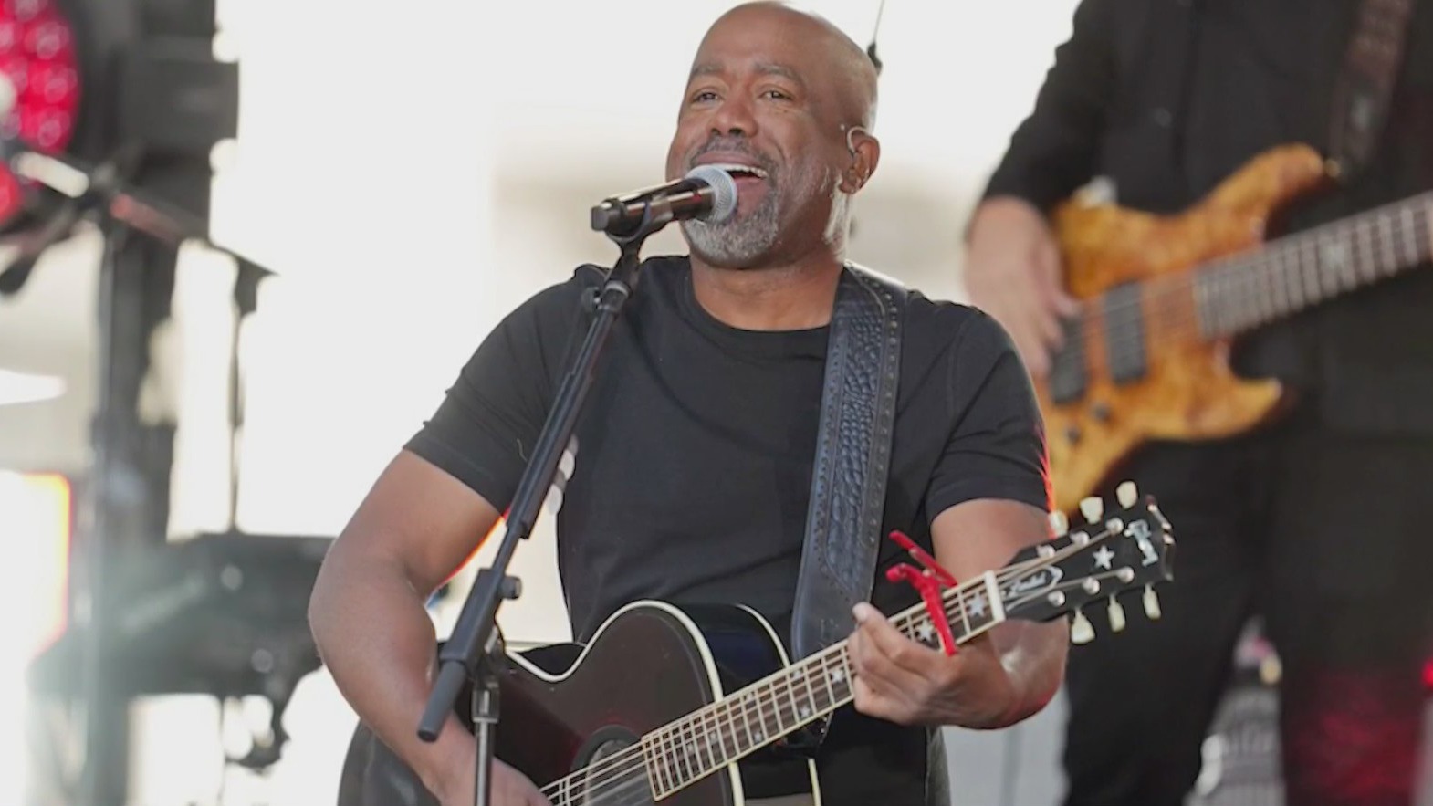 Darius Rucker arrested on drug charges in Tennessee – WGN-TV