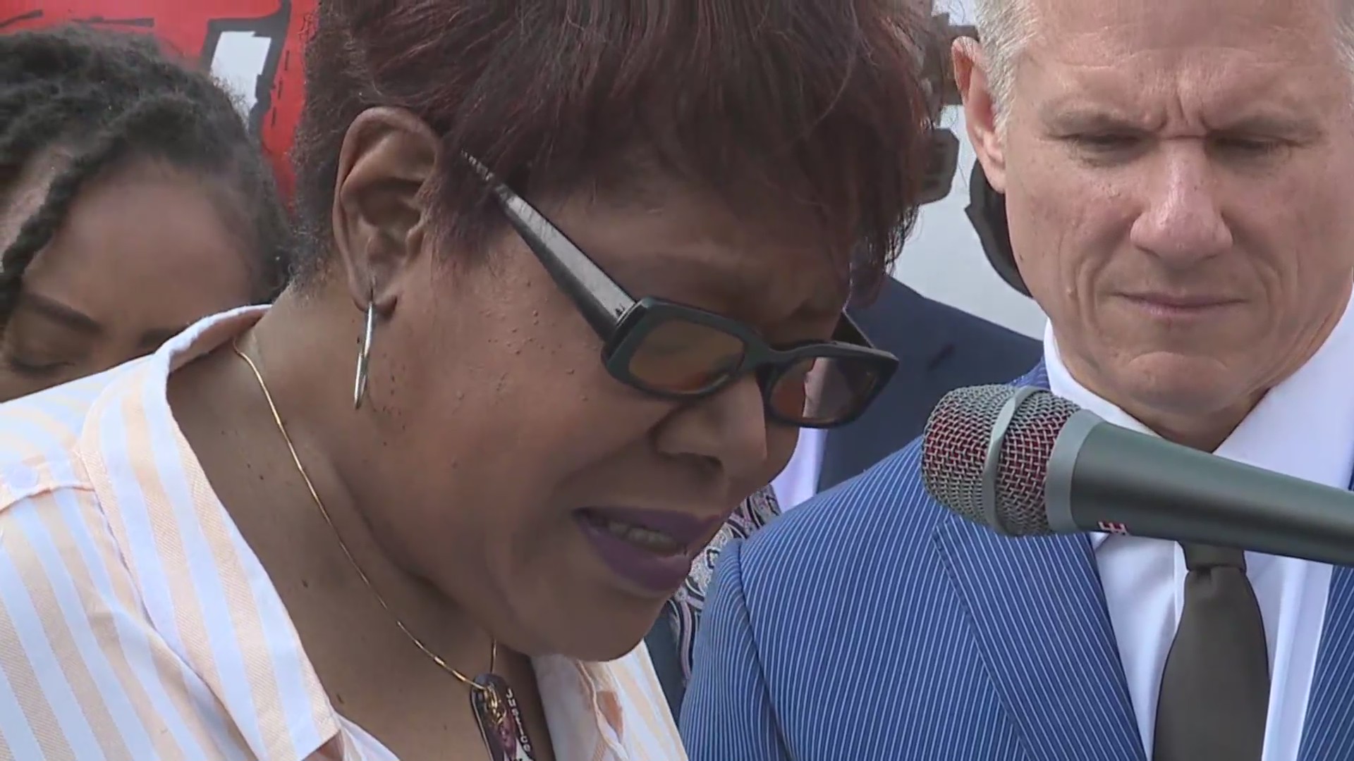 Jayland Walker’s mother speaks after Akron march – Fox 8 Cleveland WJW