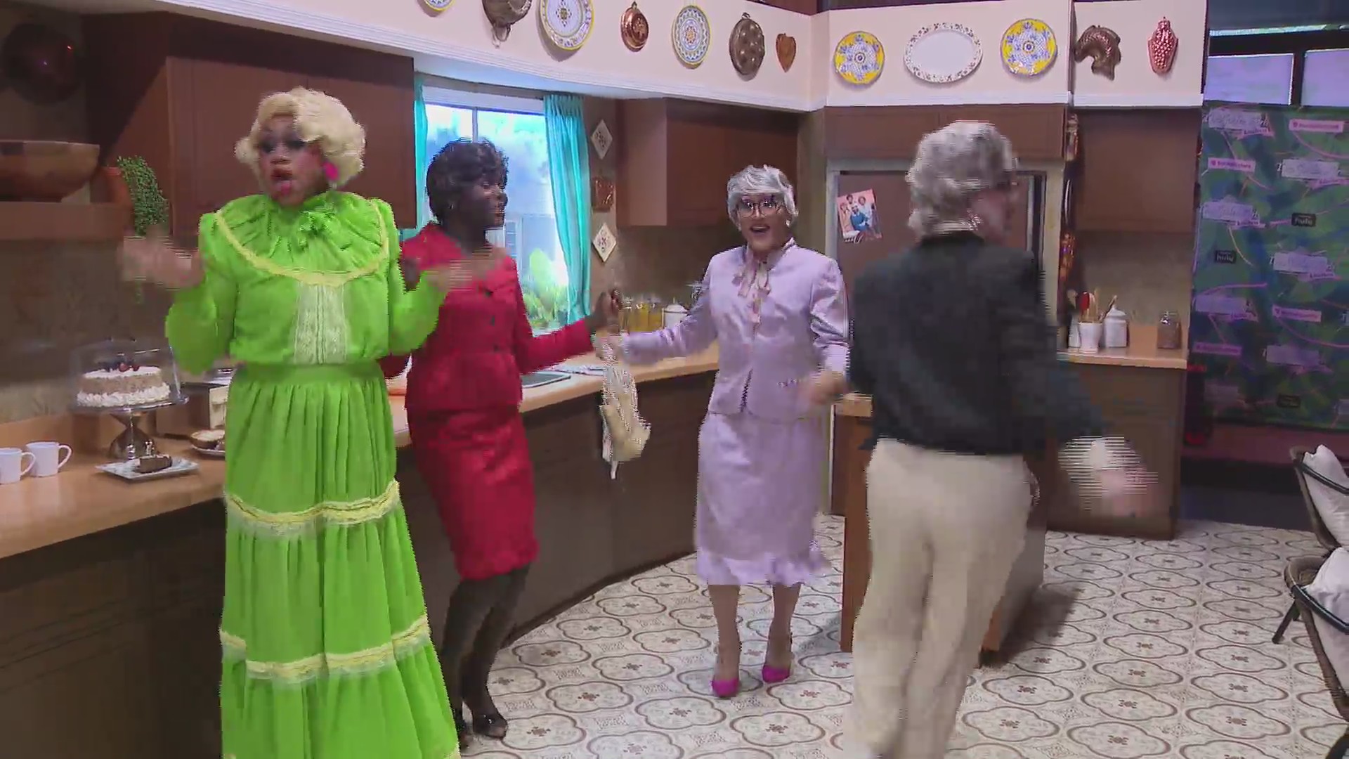 Weekend Break: Golden Girls Pop-Up Kitchen – WGN-TV