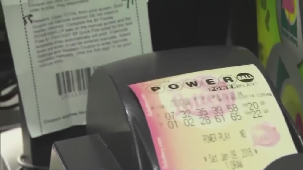 Powerball jackpot reaches $1B as drawing nears – PIX11