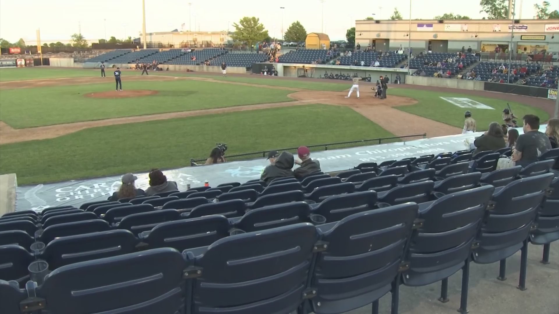Chicago and Wisconsin Sports Legends to suit up for celebrity softball ...