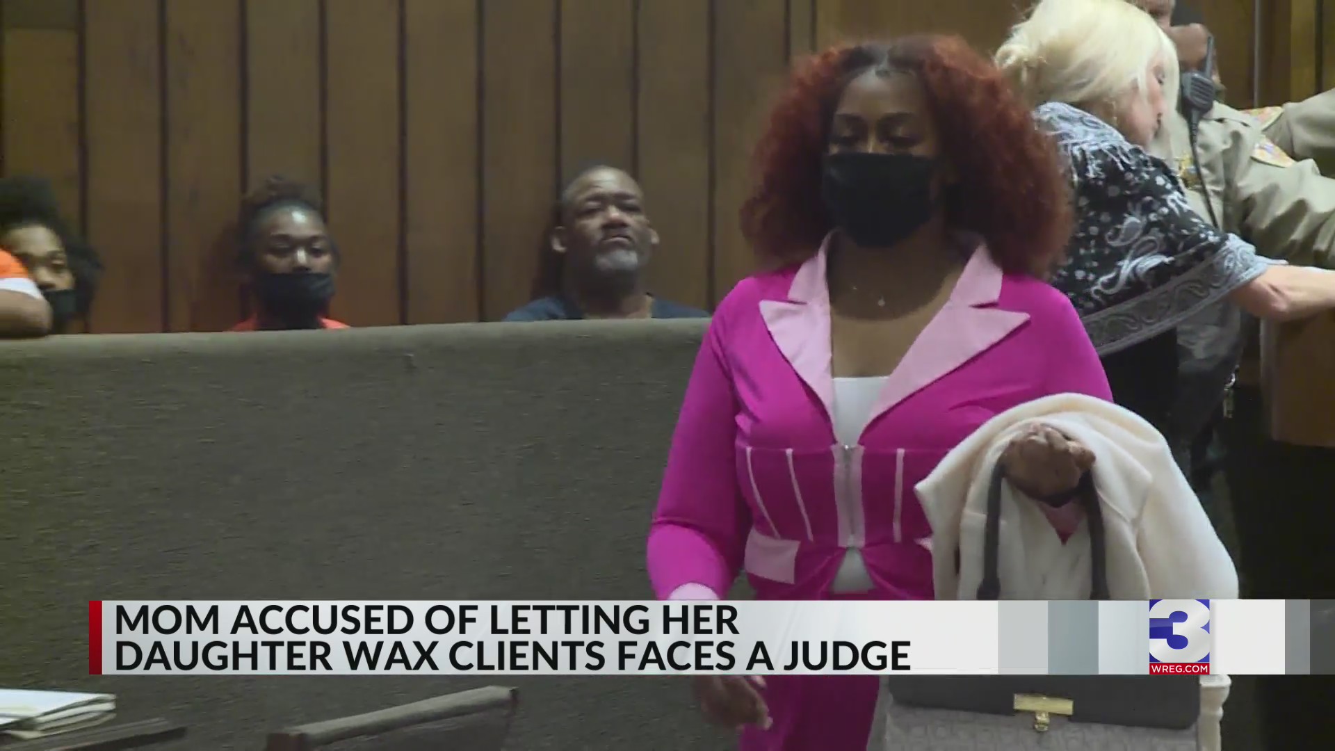 Lawyer defends mom who let young daughter wax clients – WREG.com