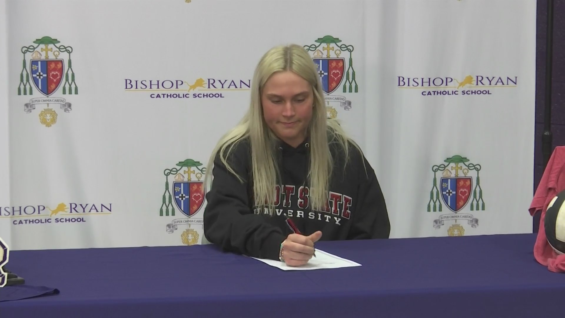 Volleyball: Newest Beaver Signing to Play at Home – KX NEWS