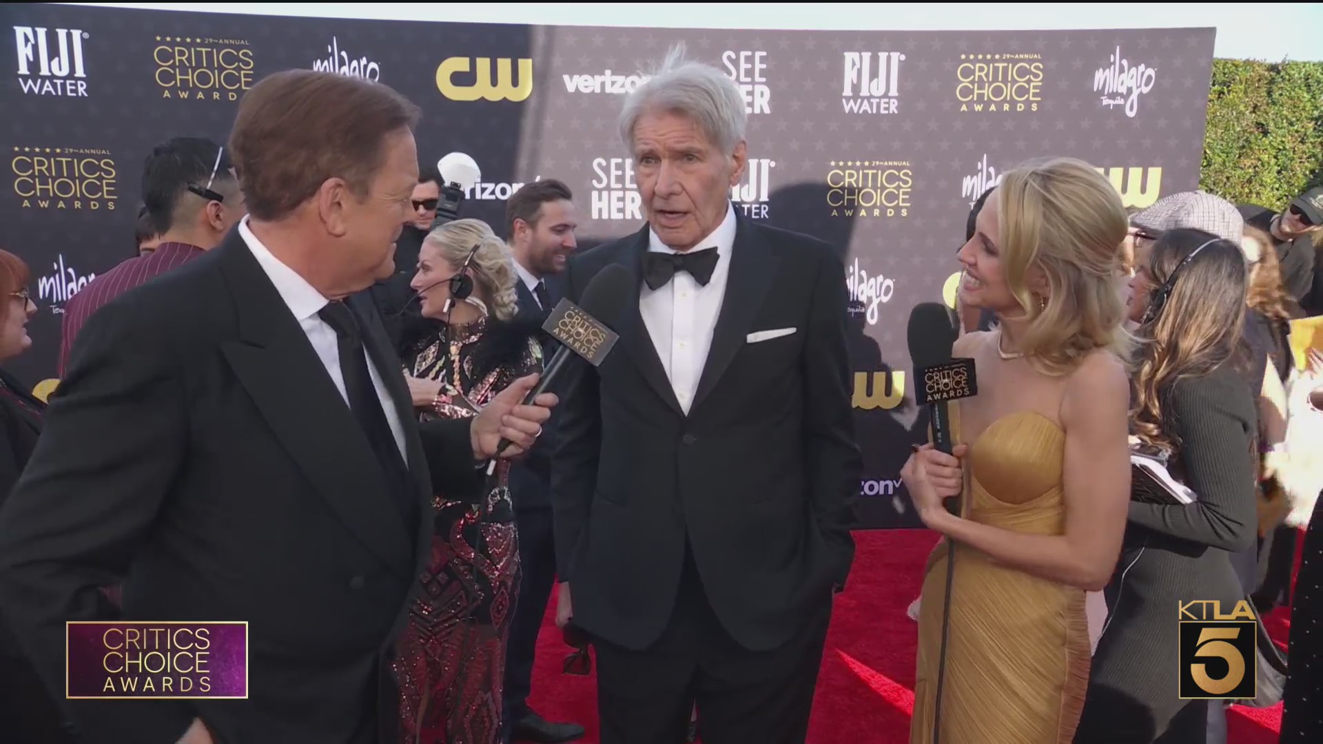 Harrison Ford joins KTLA’s Sam Rubin and Jessica Holmes at the Critics Choice Award – KTLA
