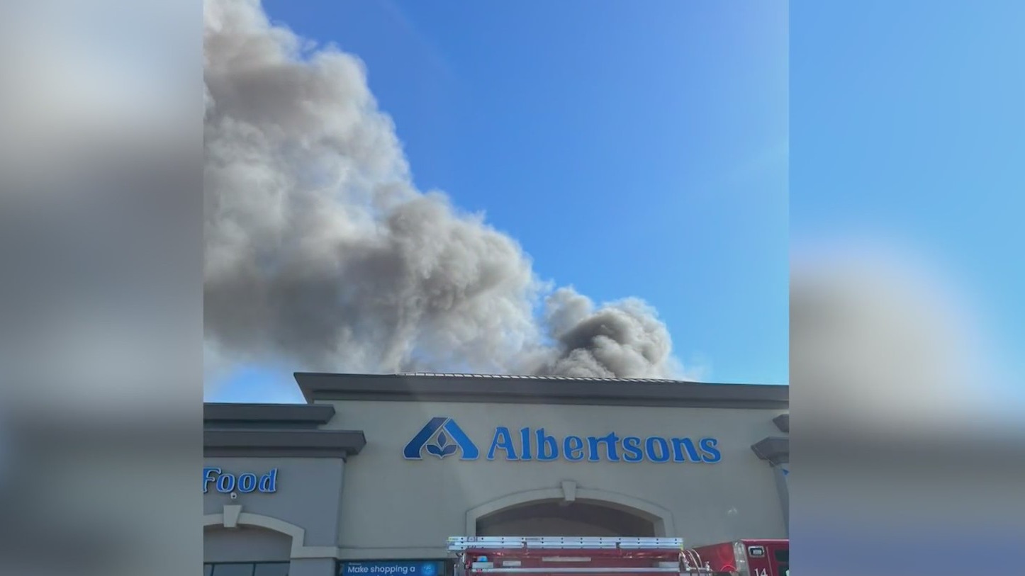 Crews battle down Albertsons roof fire in Cully neighborhood – KOIN.com