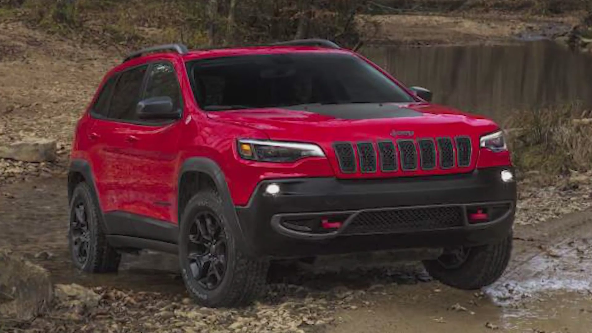 Park outside: Nearly 220,000 Jeep Cherokee SUVs recalled worldwide due ...