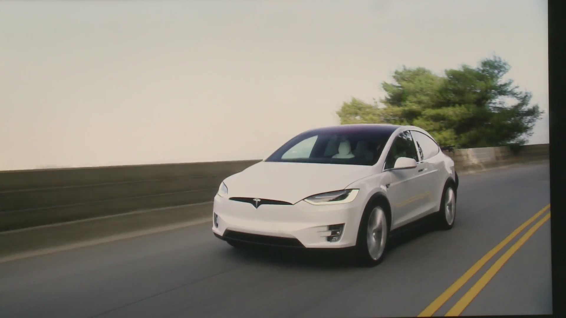 Legal Lens: Who is responsible in crashes involving autonomous cars ...