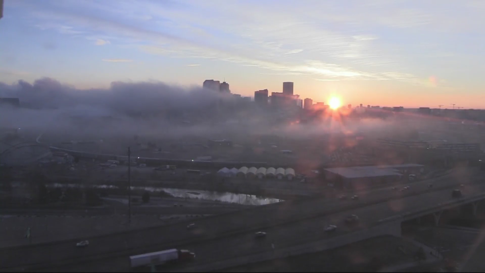 Timelapse of fog rolling in through the Denver metro – FOX31 Denver
