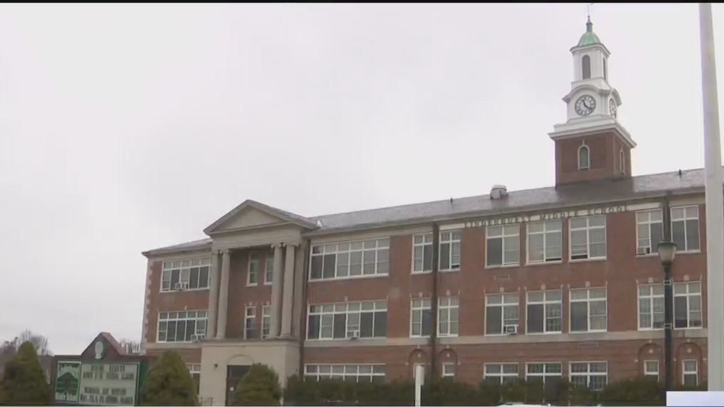 Concern lingers after LI school stabbing – PIX11