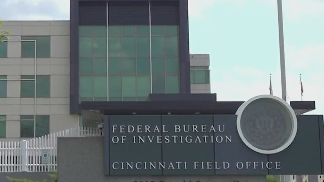 FBI office break-in suspect dead after police standoff | Rush Hour ...