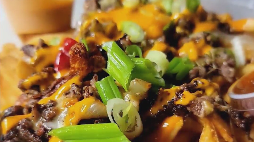 Takeout Tuesday: Woed Snackz & Grill food cart – KOIN.com