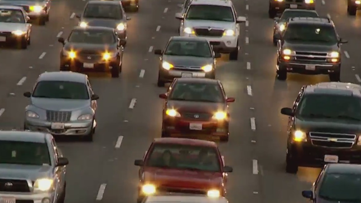 Best ways to travel stress free | Rush Hour – NewsNation