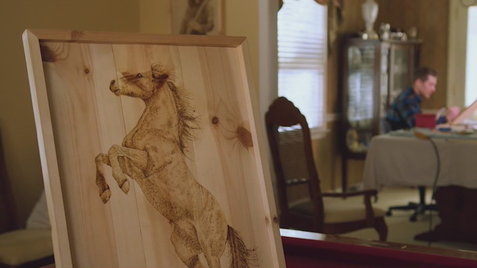 Davidson County artist practices pyrography – FOX8 WGHP